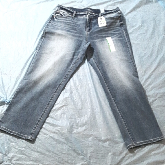 Time and Tru | Jeans | Time And Tru Medium Wash Straight Jeans Plus 8 ...
